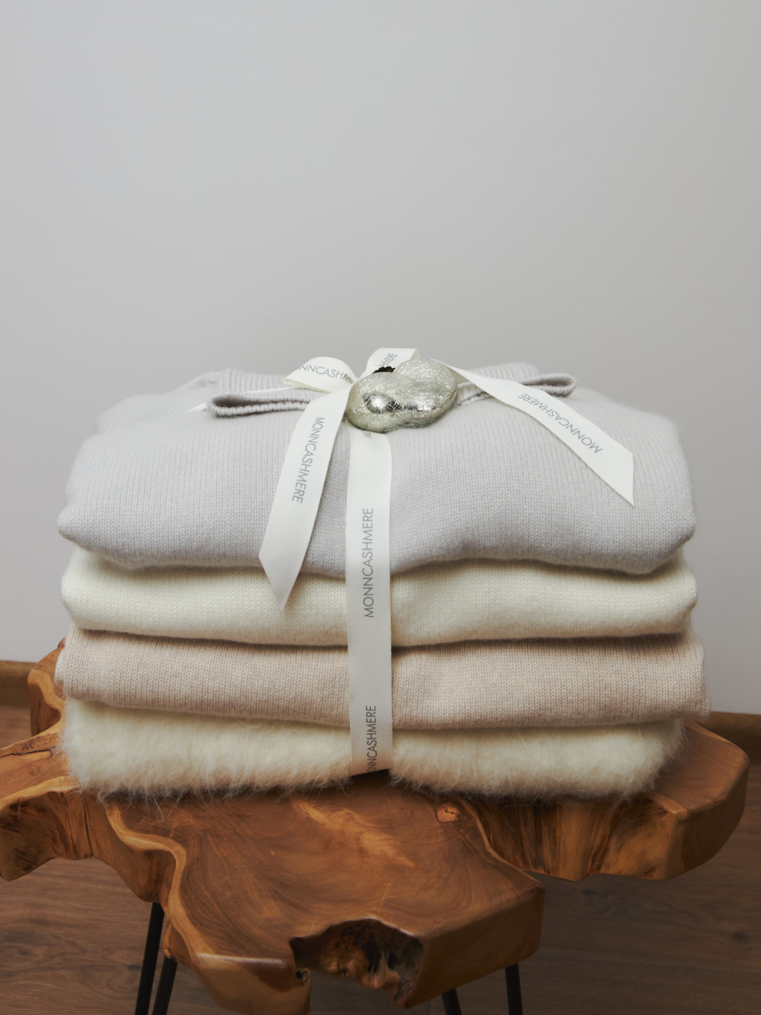 Online store of women's cashmere clothing with delivery | MONNCASHMERE